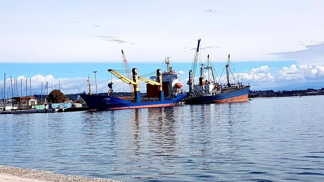 ΠΑΡΑΣΚΗΝΙΑ ΣΤΟΝ ΑΜΒΡΑΚΙΚΟ | Γράφει ο Χρήστος Τσούτσης - Δημοκρατική Φωνή